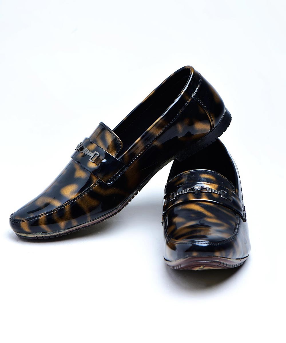 Men's Footwear- Buy latest collection of Men Footwear - Street Style Store