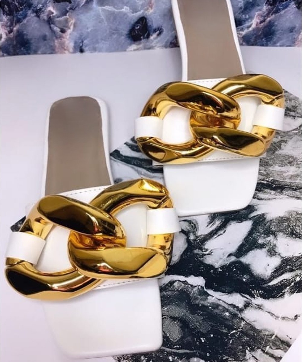 White jambo chain detail flat - Street Style Store